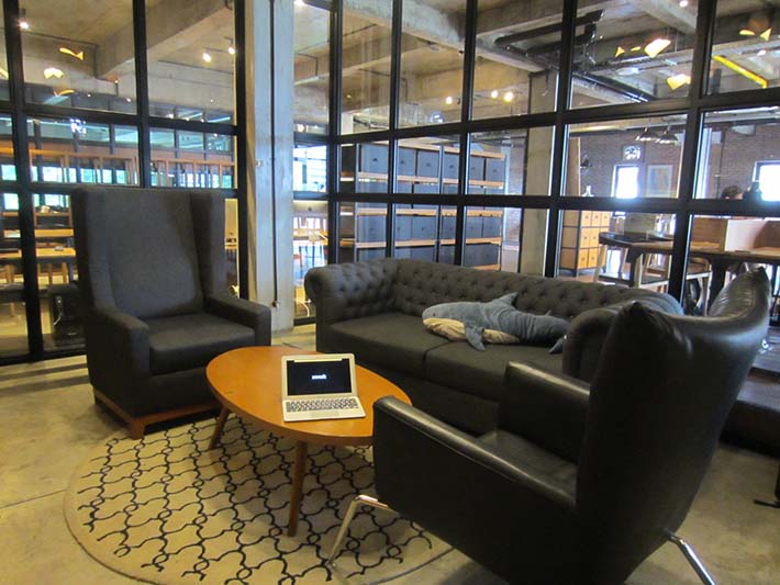 5 Ruang Meeting Paling Cozy di Jakarta Selatan - XWORK Blog